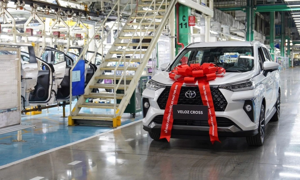 Toyota Veloz Hybrid 2025 : Toyota Club